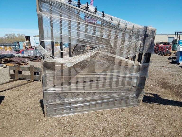 14ft Bi-Parting Iron Gate - J&J Auctioneers LLC