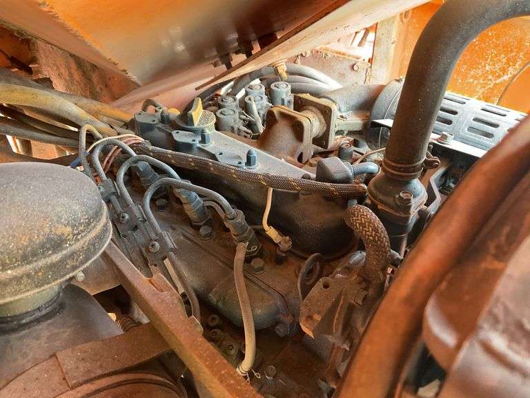 MBW Curb Machine - J&J Auctioneers LLC