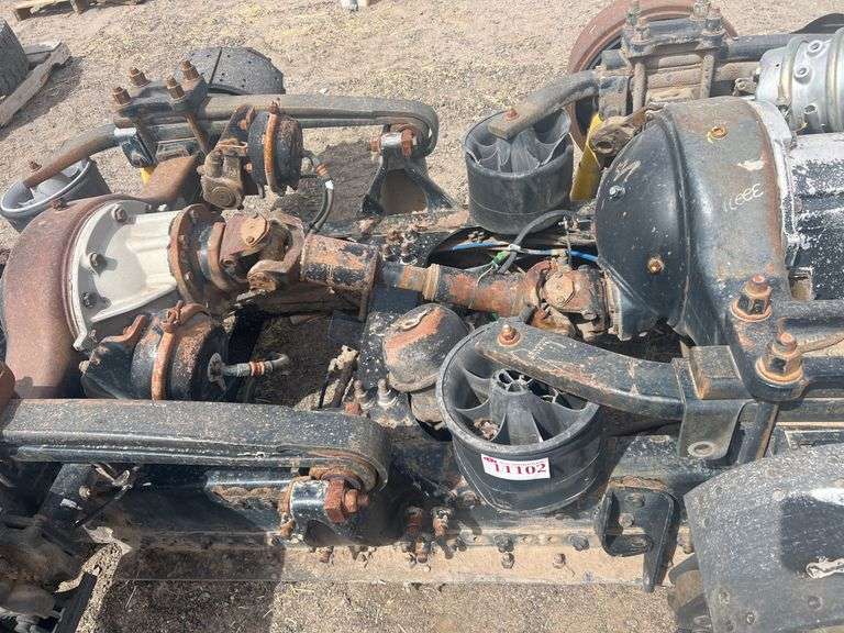 Freightliner Axles - J&J Auctioneers LLC