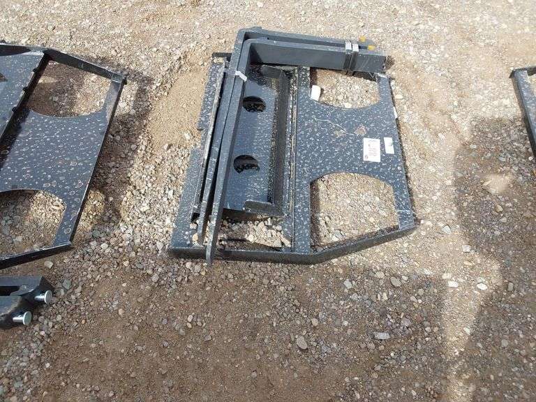 36" Mini Universal Fork Frame W/ 36" Forks - J&J Auctioneers LLC