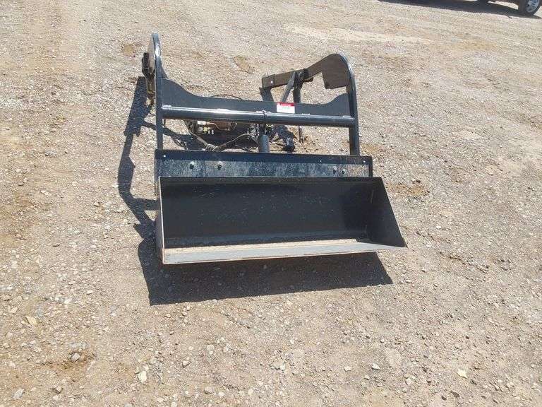 Groundhog Loader - J&J Auctioneers LLC