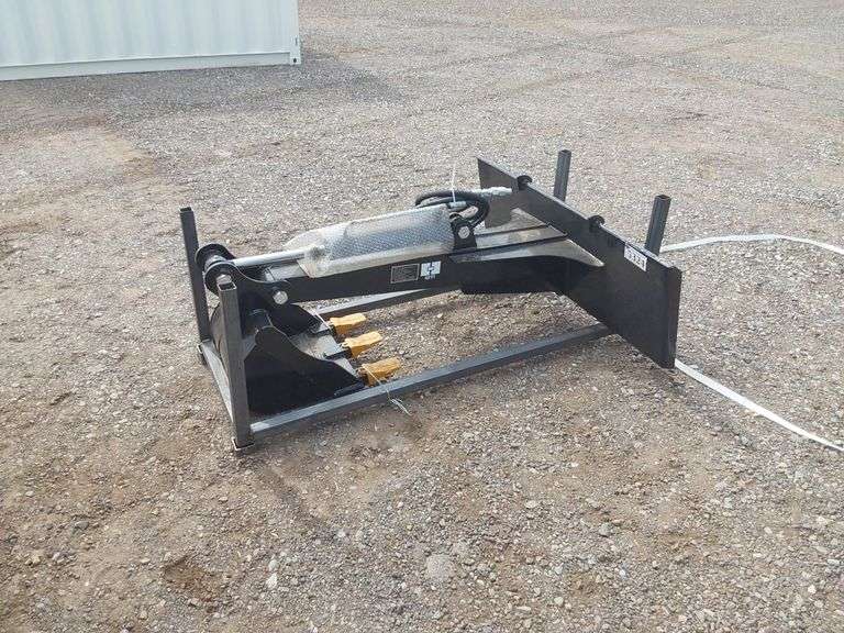 2025 GIYI GY-ZWB Skid Steer Loader Backhoe - J&J Auctioneers LLC