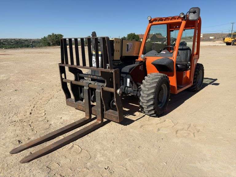 2014 JLG G5-18A 5,000 lb 4x4x4 Telescopic Forklift - J&J Auctioneers LLC