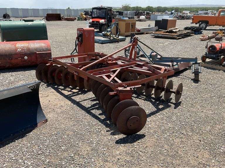 9 Ft 3 Point Disc - J&J Auctioneers LLC