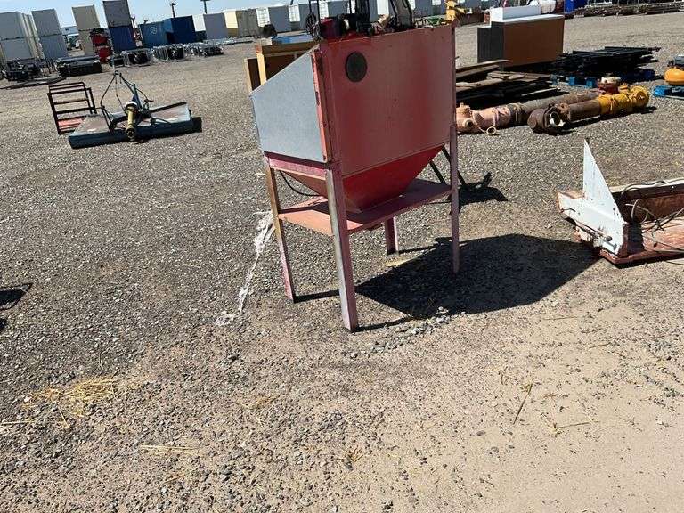 Sand Blast Cabinet - J&J Auctioneers LLC