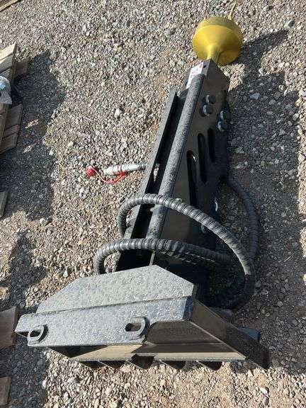 2025 GIYI GY-D45 Mini Skid Steer Post Driver - J&J Auctioneers LLC