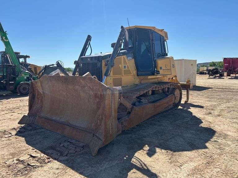 2013 John Deere 850K Crawler Tractor - J&J Auctioneers LLC