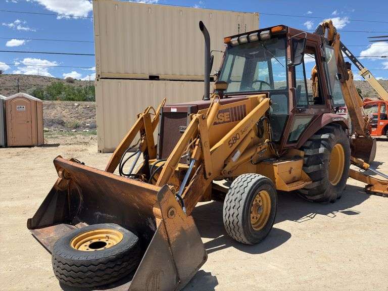 Case 580 Super K Loader Backhoe - J&J Auctioneers LLC