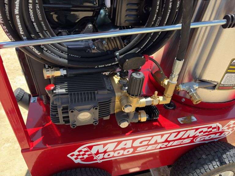 Magnum 4000 Gold Easy Kleen Pressure Washer - J&J Auctioneers LLC