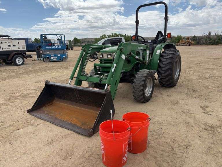 Montana 3040 4x4 Utility Tractor - J&J Auctioneers LLC