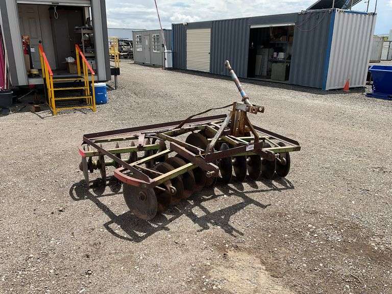 8 Ft Offset Disc - J&J Auctioneers LLC