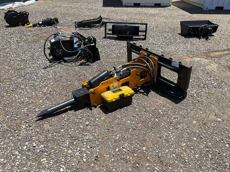 2025 GIYI GY-P680 Skid Steer Breaker - J&J Auctioneers LLC