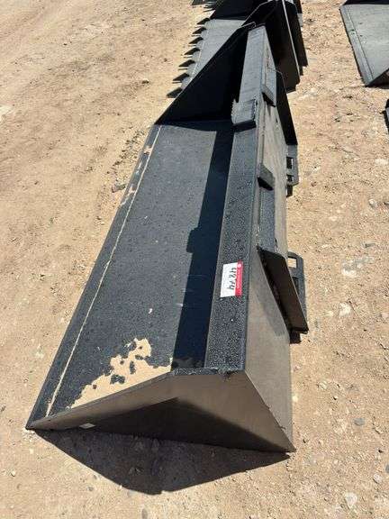 78in Bucket With Single Blade - J&J Auctioneers LLC