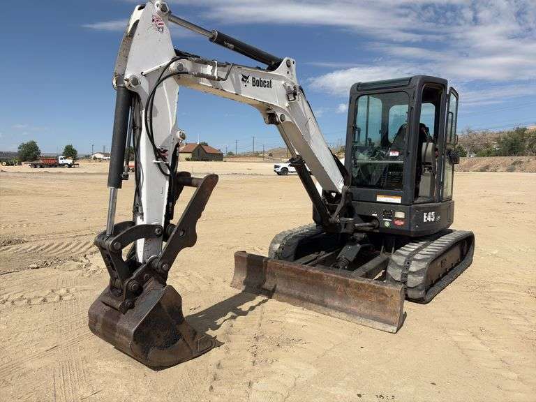 2015 Bobcat E45 Mini Excavator - J&J Auctioneers LLC