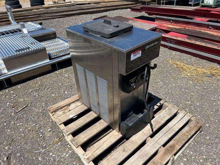 Ice Cream Machine - J&J Auctioneers LLC