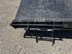 2020 Custom Built 28 Ft Tri/A Gooseneck Frame - J&J Auctioneers LLC