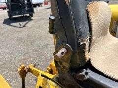 International 2504 Farm Tractor - J&J Auctioneers LLC