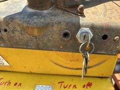 International 2504 Farm Tractor - J&J Auctioneers LLC