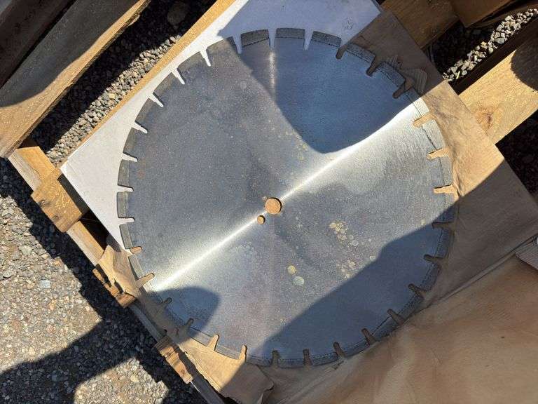 Qty (4) 20in Block Saw Blades - J&J Auctioneers LLC