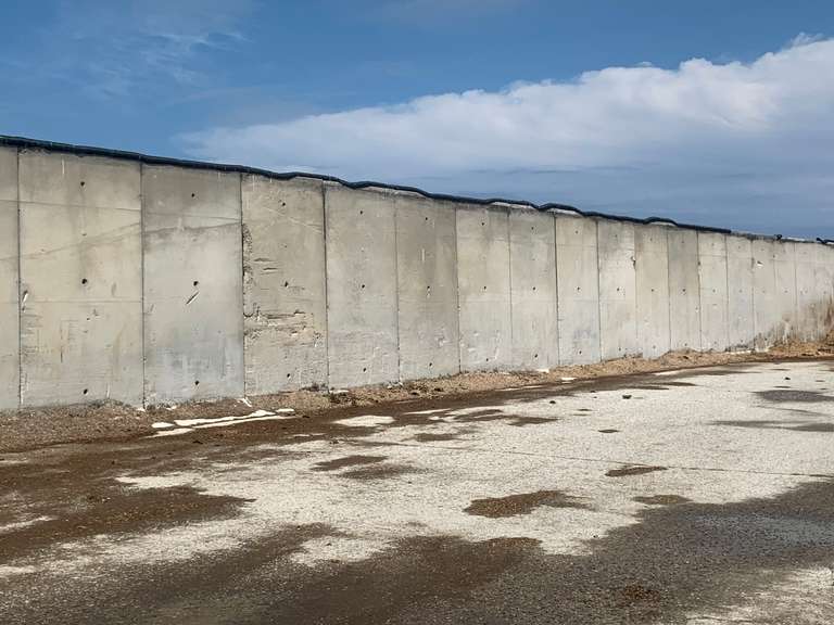 T-Wall | 204' | 34 Sections, All 6'x12' | (East Side, North Wall ...