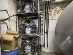 Delaval 6400 Gal Tank | Yr: 2002 | sn/ PE-CM-50213 | (3) 5 HP ...