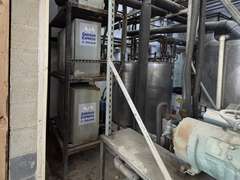 Delaval 6400 Gal Tank | Yr: 2002 | sn/ PE-CM-50213 | (3) 5 HP ...