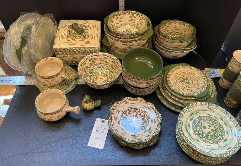 Temp-Tations Presentable Ovenware by Tara - Kessler Auction & Realty Co ...