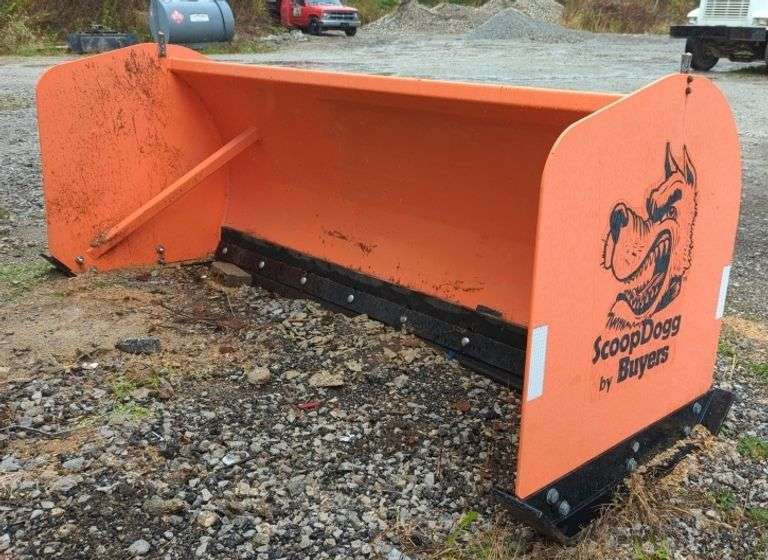 Scoop Dogg 8 Ft Pusher Skid Steer Attachment - Kraft Auction Service, LLC