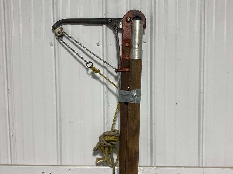 (Q) Hand Tree Limb Cutter w/ Extension - Kraft Auction Service, LLC