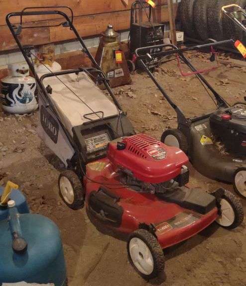 (A) Toro 22" Cut Push Lawn Mower (Model 2037) - Kraft Auction Service, LLC