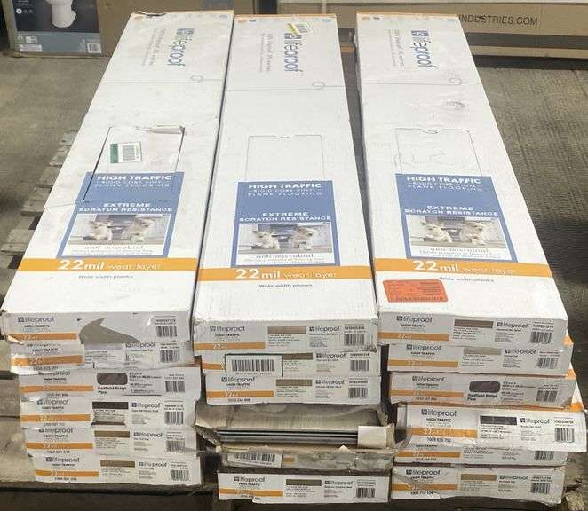(CW)Lot: LifeProof Rigid Core Vinyl Plank Flooring - Kraft Auction ...