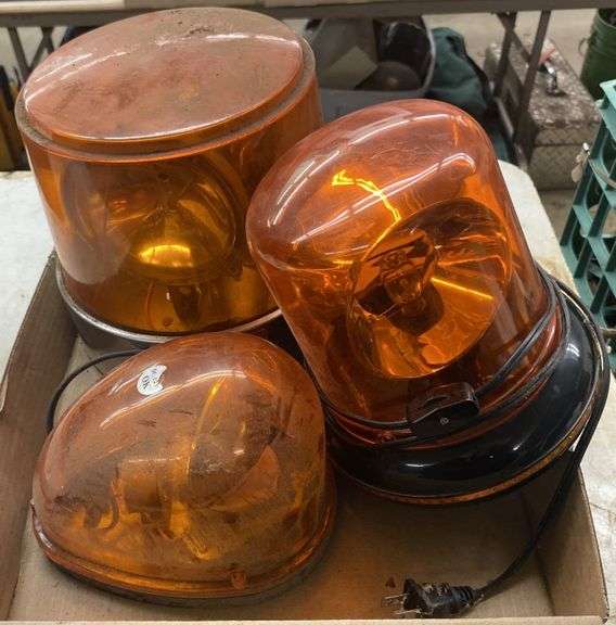 (E) Rotating Amber Hazard Lights - Kraft Auction Service, LLC