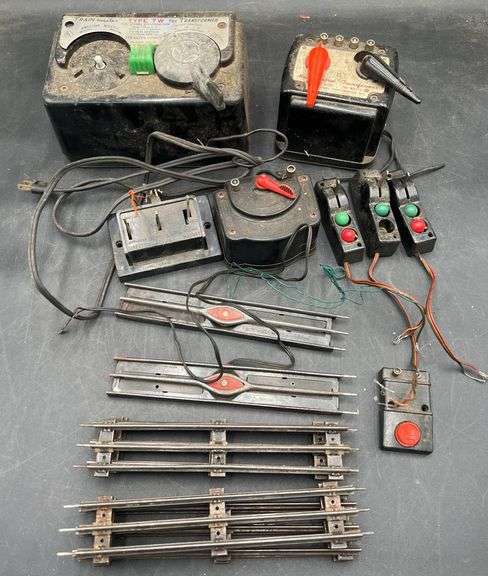 (S) Lionel Trainmaster Transformers, Remote Control Tracks, Switch ...