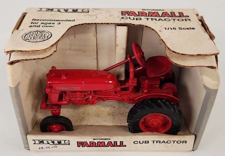 1/16 Ertl McCormick Farmall Cub Tractor - Kraft Auction Service, LLC