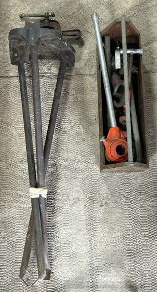 (L) Rigid 2-1/2” Pipe Vise Tripod, Ratchet Pipe - Kraft Auction Service ...