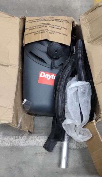 (ZZ) Dayton Dry Backpack Vacuum - Kraft Auction Service, LLC