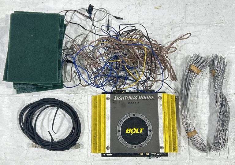 (H) Lot: Bolt 12V Stereo Amplifier #B200.0 - Kraft Auction Service, LLC