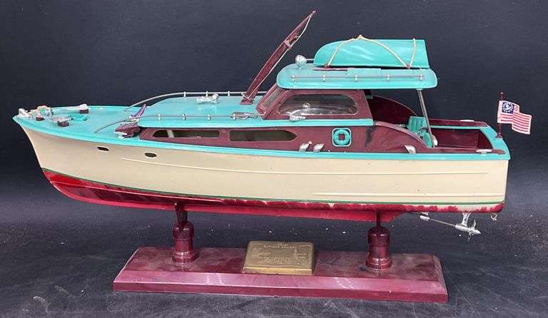 (J) Ideal Wheeler Express Cruiser Yacht Model. - Kraft Auction Service, LLC