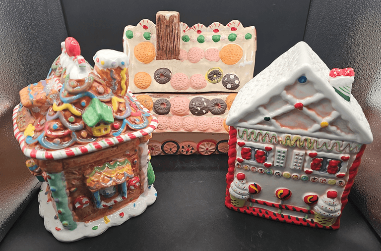 (AG) Three Gingerbread House Cookie Jars - Kraft Auction Service, LLC