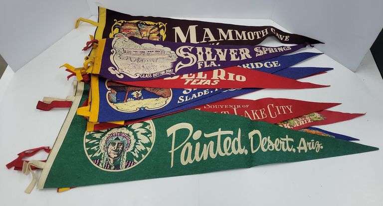 (S) Vintage Felt Pennants From Different Places In The US - Kraft ...
