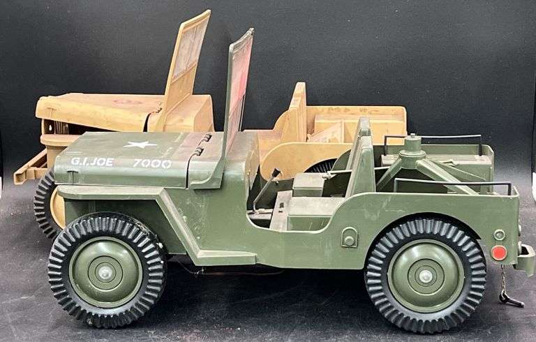 (J) GI Joe Jeep And GI Joe Adventure Team Jeep. - Kraft Auction Service ...
