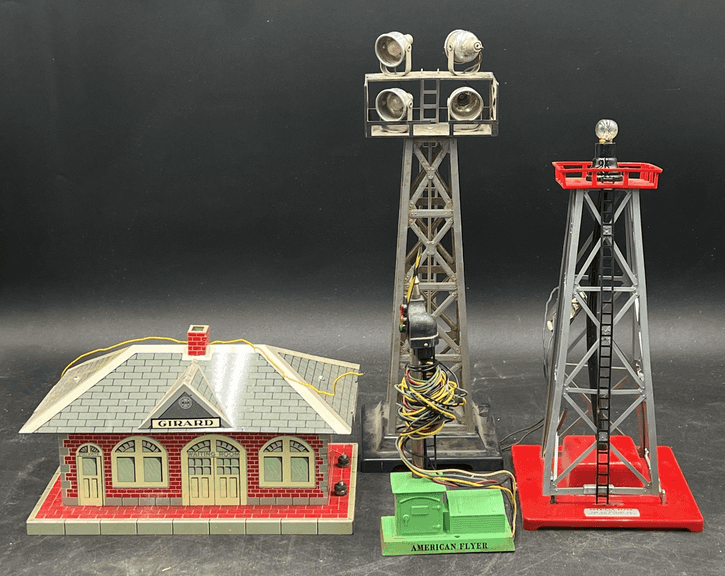(J) Marx And American Flyer Train Set Accessories. - Kraft Auction ...