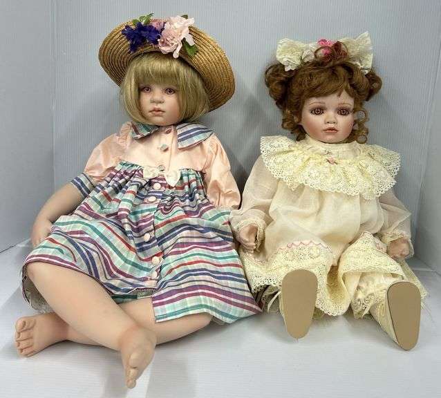 (K) The Hamilton Collection Porcelain Dolls - Kraft Auction Service, LLC
