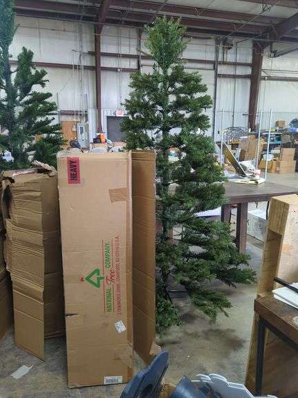 7.5' Pre - Lit National Tree Artificial Christmas Tree W/ Box - Kraft ...