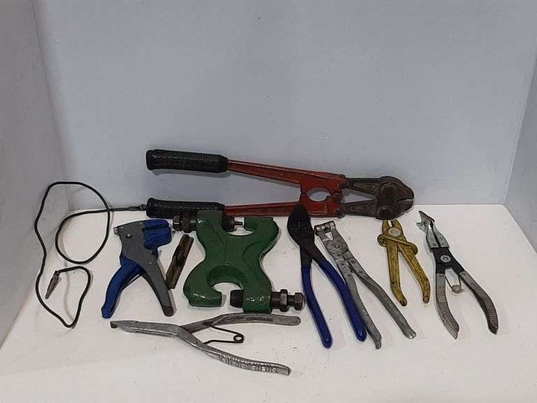 Assorted Hand Tools - Kraft Auction Service, LLC