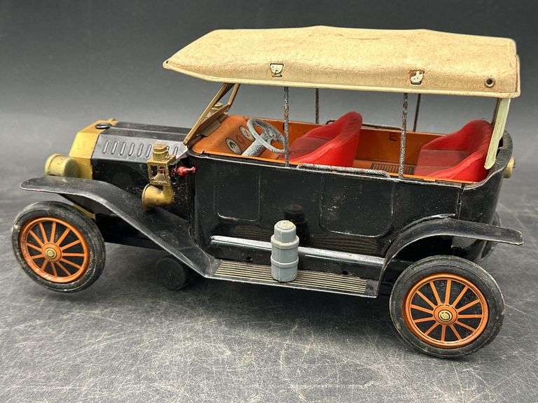 (N) Tin Model Toy Cars - Kraft Auction Service, LLC