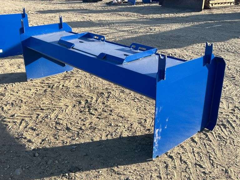 (G) 8' Quick Attach Snow Pusher - Kraft Auction Service, LLC