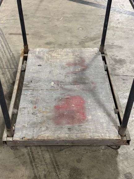 Metal Frame Utility Cart - Kraft Auction Service, LLC