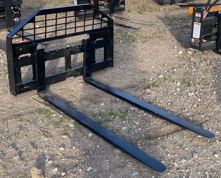 (BV) 59” Quick Attach Forks - Kraft Auction Service, LLC