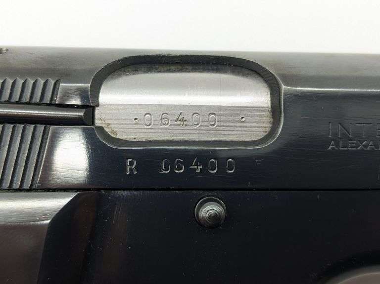 Hungarian Arms Works Mod R-9 9mm Semi Auto Pistol - Kraft Auction ...